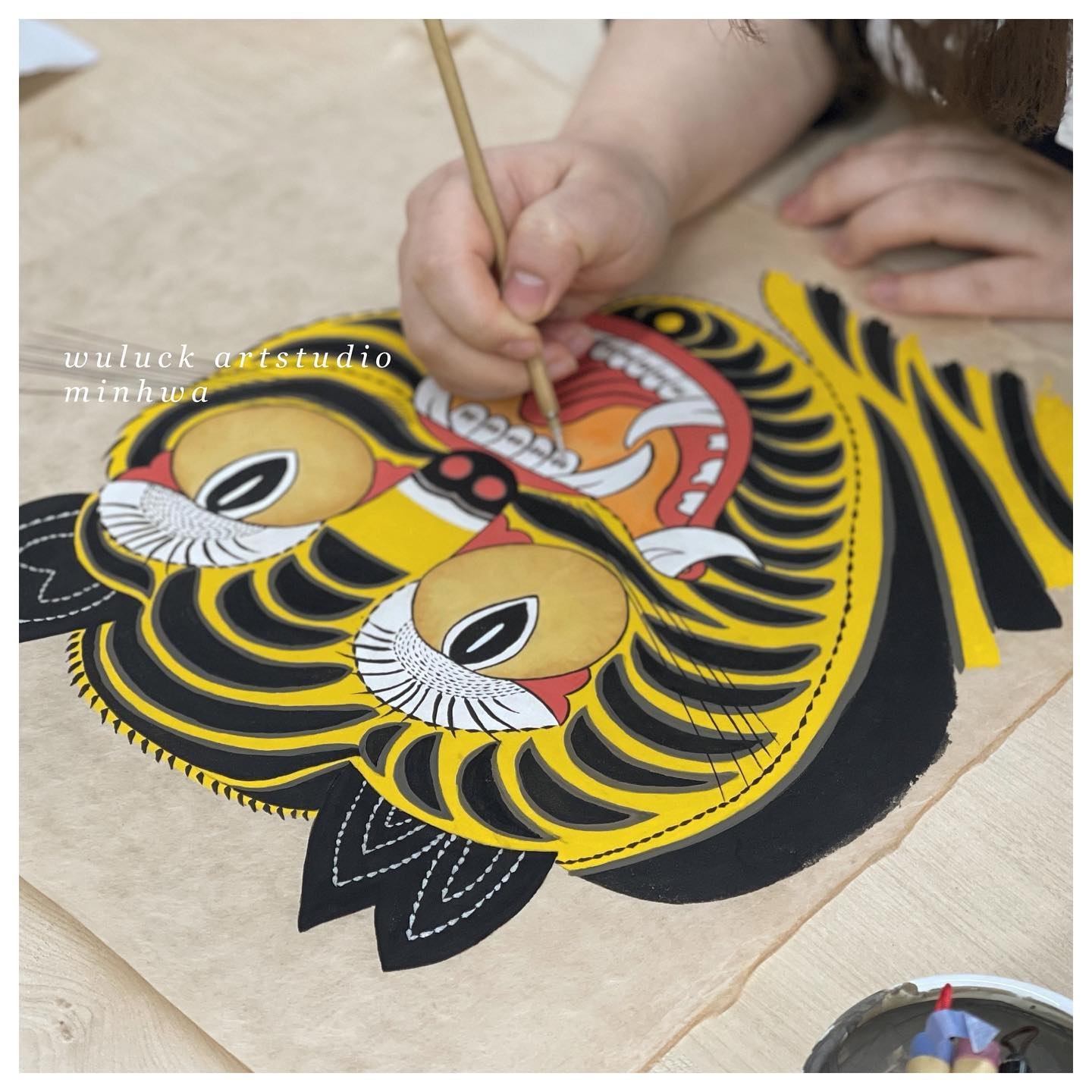 Former tech worker finds life's passion in folk painting : Korea.net ...