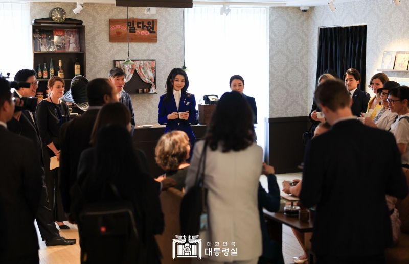 First lady attends Busan-themed 'Taste Korea' event in Paris : Korea ...