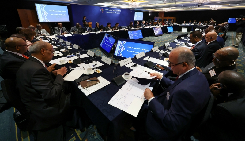 High-level talks before Korea-Africa Summit : Korea.net : The official ...