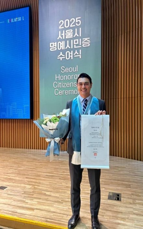 British expat named Seoul honorary citizen for promoting capital ...
