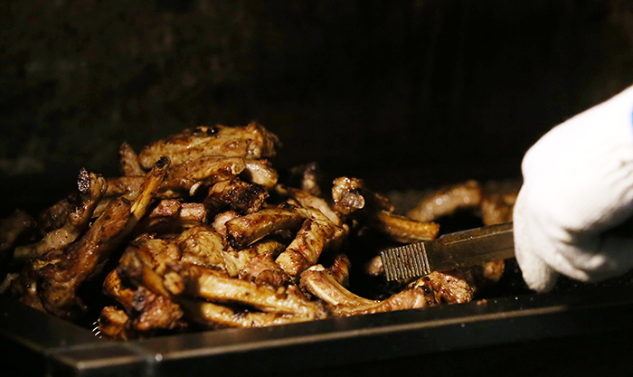 Eat your way across Korea: barbecued ribs : Korea.net : The official ...