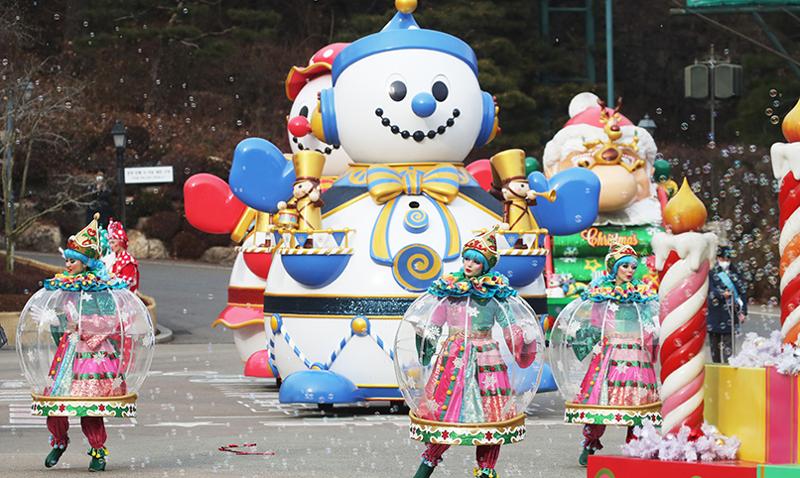 Ice princess visits theme park for 'exciting Xmas' : Korea.net : The ...
