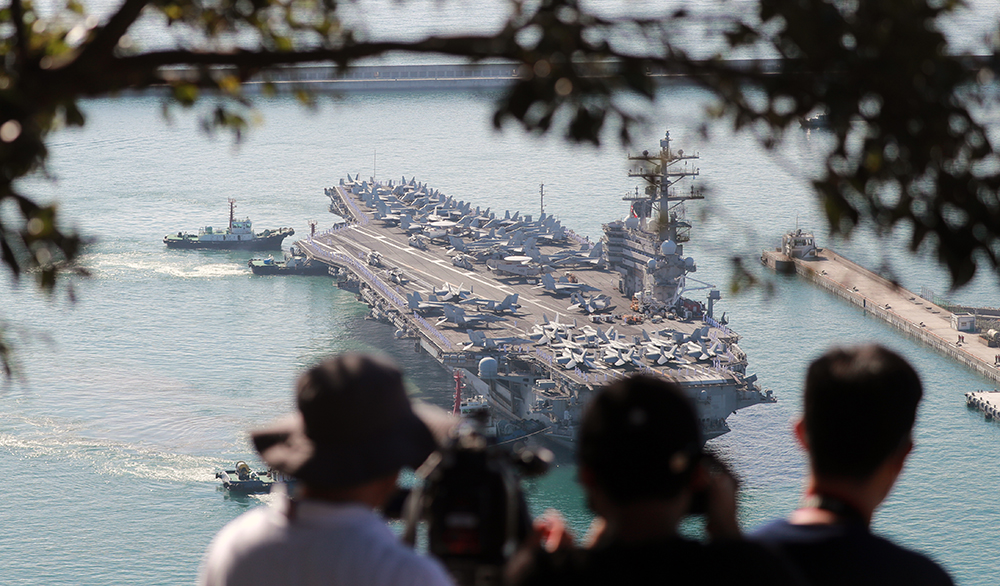 US nuclear-powered aircraft carrier docks in Busan : Korea.net : The ...