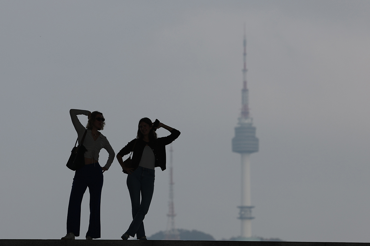 Fun even in fog in Seoul : Korea.net : The official website of the ...